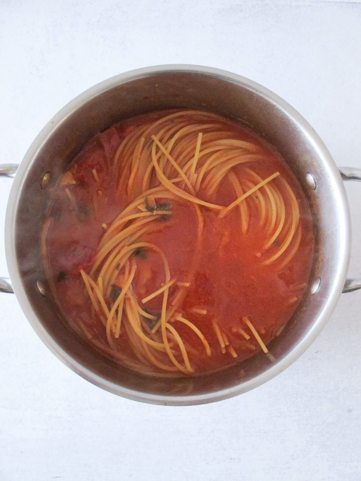 Homemade Spicy Spaghetti Sauce Recipe - ririsgreekeats.com