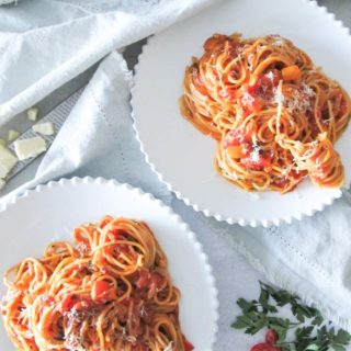 Homemade Spicy Spaghetti Sauce Recipe - ririsgreekeats.com