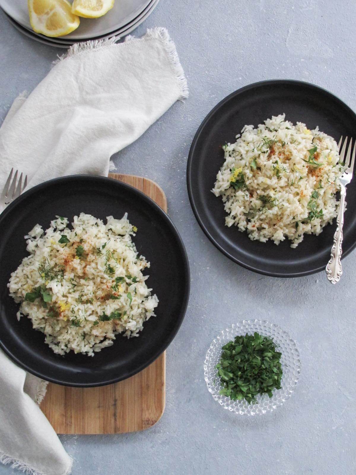 Easy Greek Rice Recipe (Side Dish) - ririsgreekeats.com