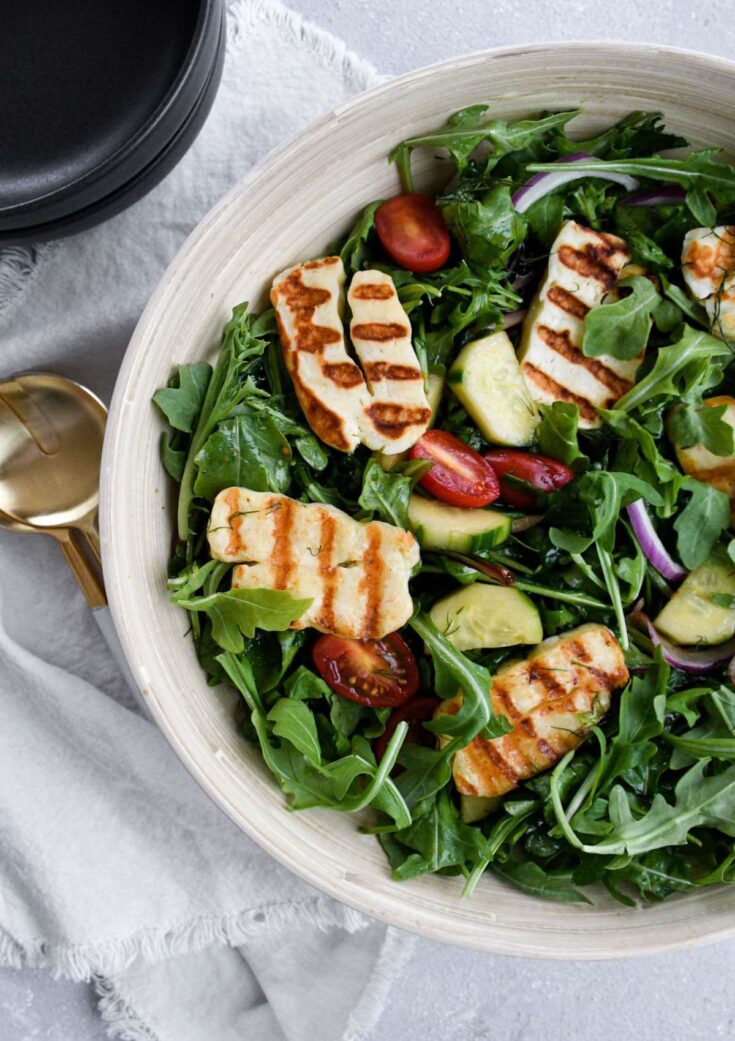 Grilled Halloumi Salad Recipe (Simple and Easy) - ririsgreekeats.com